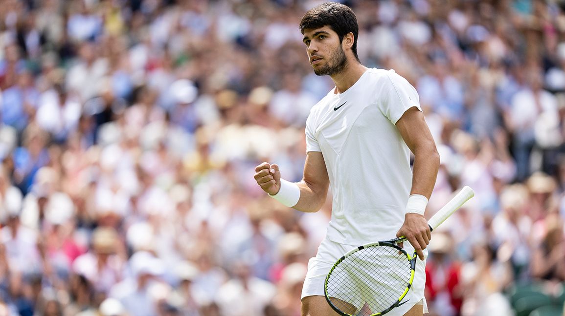 Carlos Alcaraz racket from first Wimbledon title topples record | cllct