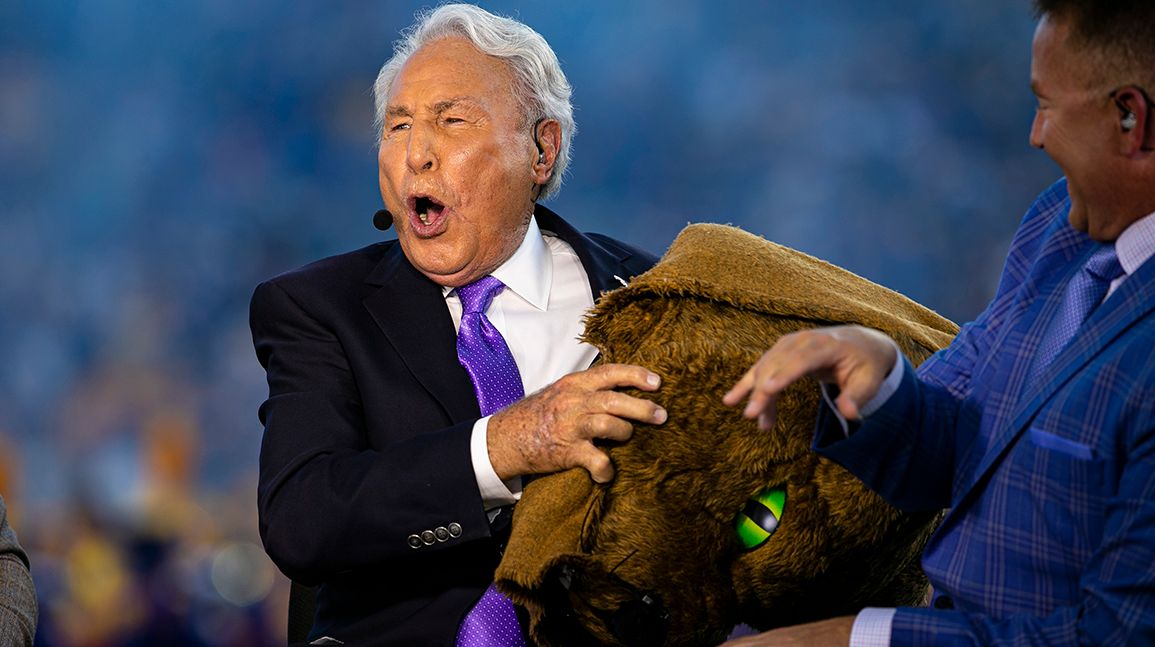 ESPN honors Lee Corso's final show with limited-edition figurines | cllct
