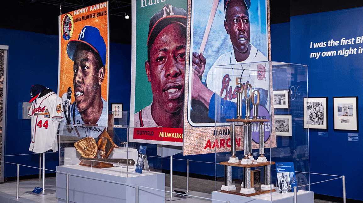 'More Than Brave' exhibit honors Hank Aaron's legacy on and off field ...
