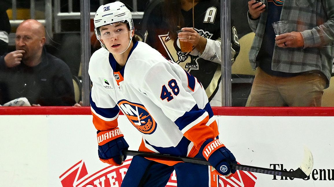 Matthew Schaefer's record-setting jersey from NHL debut sells for ...